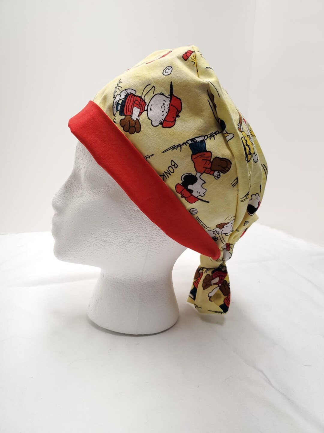 SCRUB CAP: Charlie Brown Pattern. - Etsy