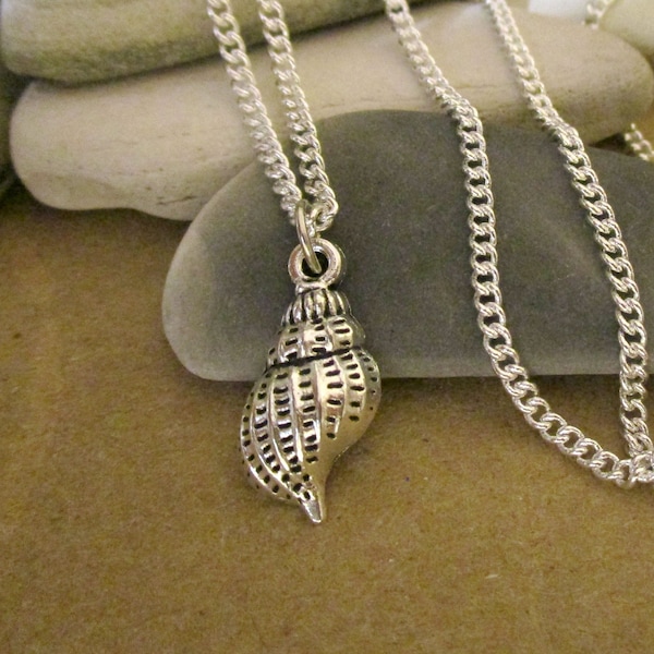 Sea Shell Necklace - Etsy