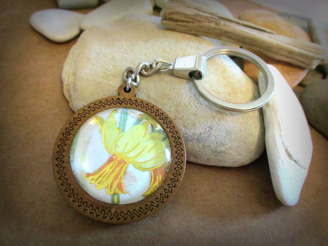 Yellow Daffodil Keychain | Wood Key Chain | Wood Gifts | Daffodil ...