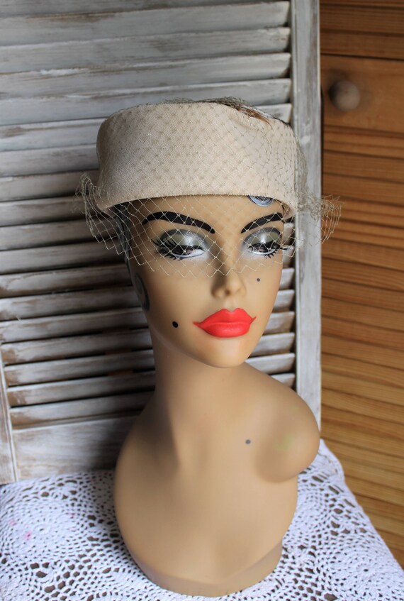 Vintage. Tan. Velvet. Hat. Net. With Feathers. Veil. … - Gem