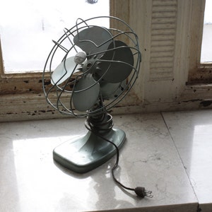 Kenmore Green Mid-century Desk Fan Vintage Decor - Etsy