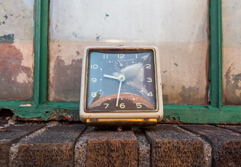 Westclox Square Mid-century Alarm Clock Vintage Bedroom Decor - Etsy