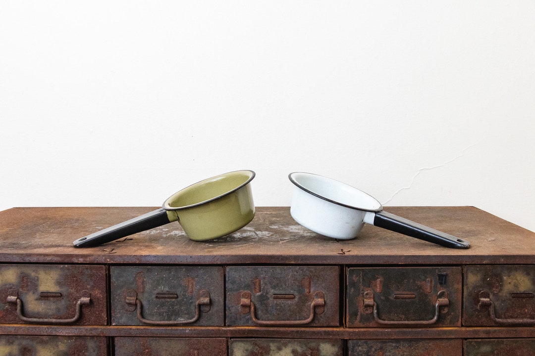 Enamelware Small Sauce Pan Pot Vintage Kitchen Decor Accent - Etsy