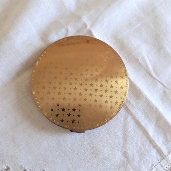 vanity fair powder compact - Gem