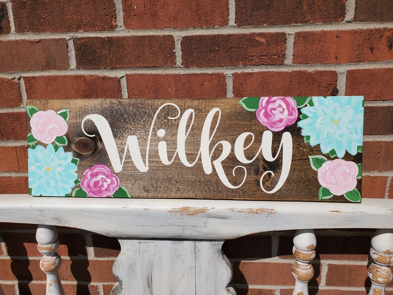Wooden Painted Name Sign With Flower Options - Etsy