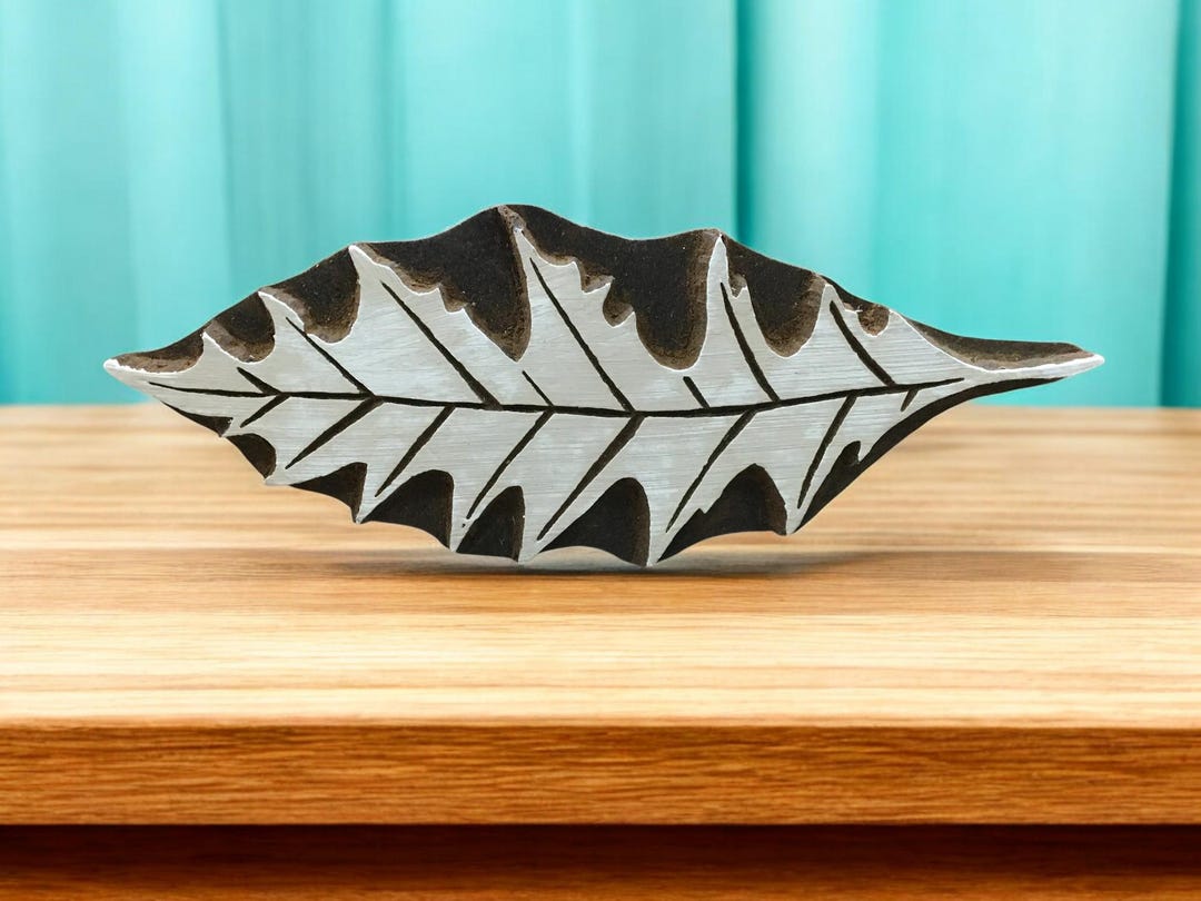 Red Oak Leaf 10 Cm on the Longest Side, Hand Carved Indian Wood ...