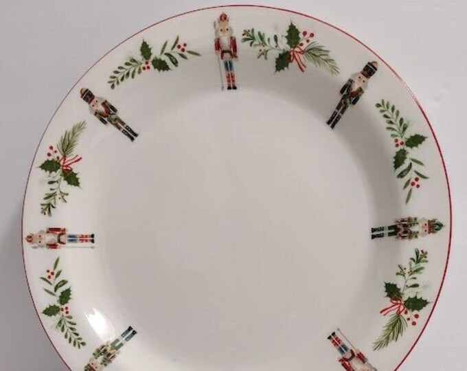 ONE Plate NUTCRACKER Holly Berry Christmas Potter's Studio Dinner Plate ...