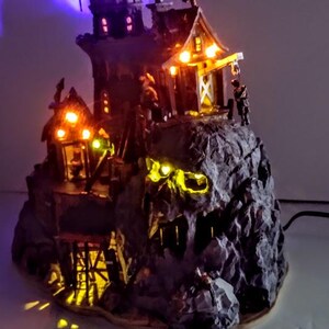 Isle of Doom Lighthouse LED Light Halloween Pirates Ghost Animated ...