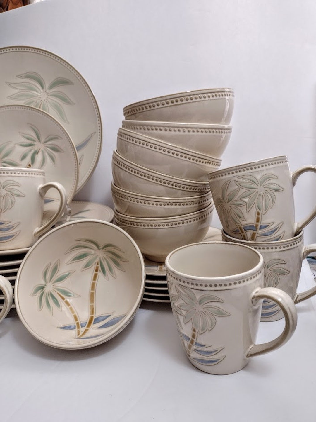 ONE Plate PFALTZGRAFF Palm Trees Vacation Beach House Dinnerware Dinner ...