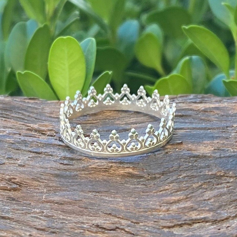 Crown Ring - Etsy