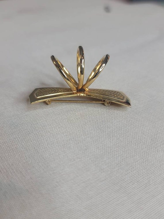 Brooch pin & scarf - Gem