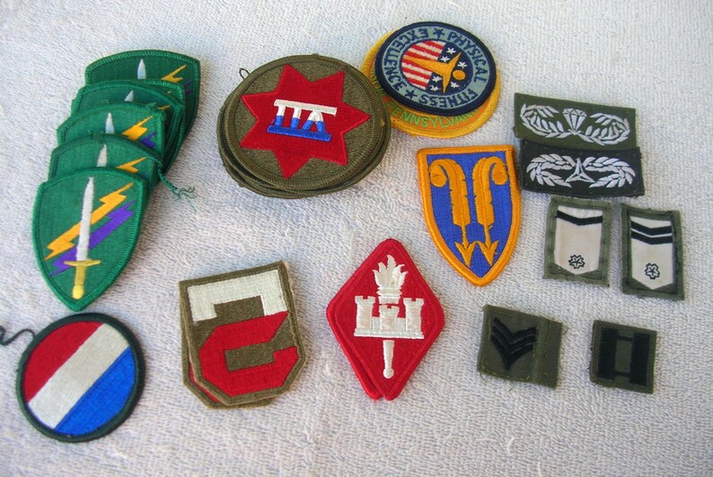82 Vintage Military Cloth Fabric Insignia Patches Army - Etsy