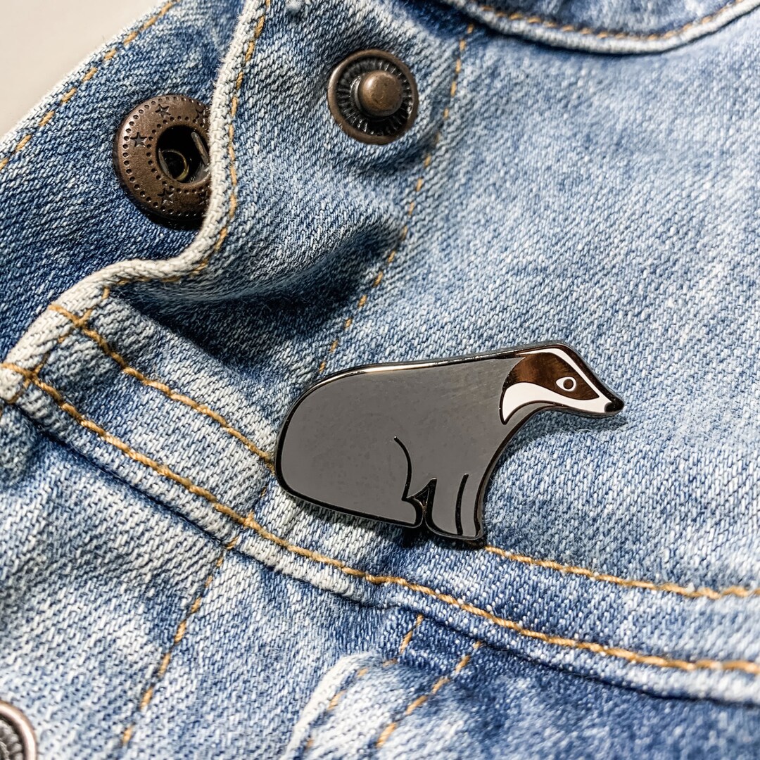 Badger Enamel Pin, Black Nickel Lapel Pin, Animal Jewellery - Etsy