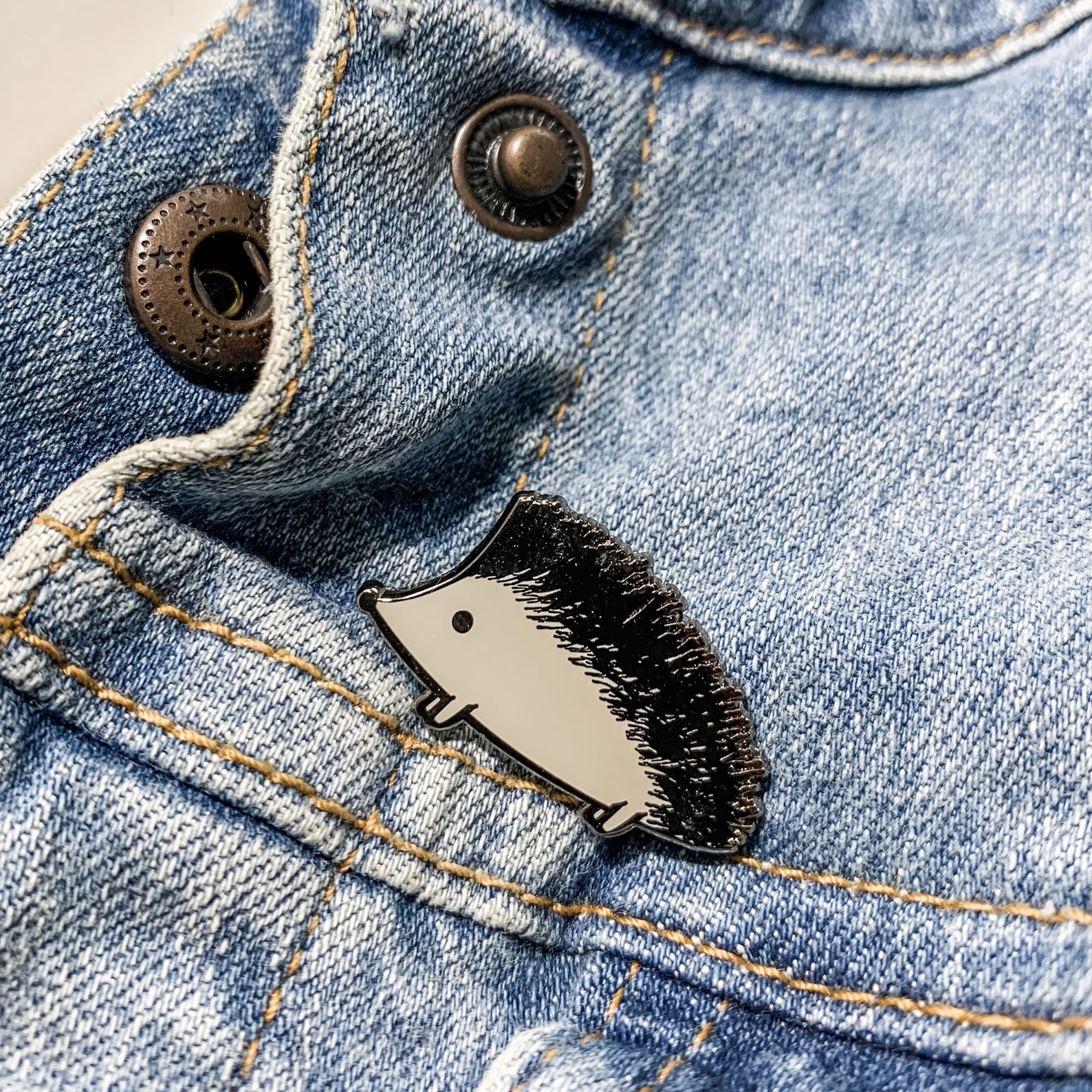 Hedgehog Enamel Pin Lapel Pin Animal Pin Gift for Hedgehog | Etsy