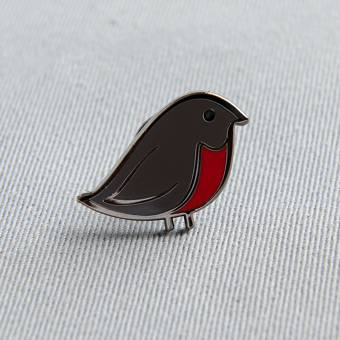 Robin Enamel Pin Enamel Lapel Pin Bird Pin Badge Christmas | Etsy