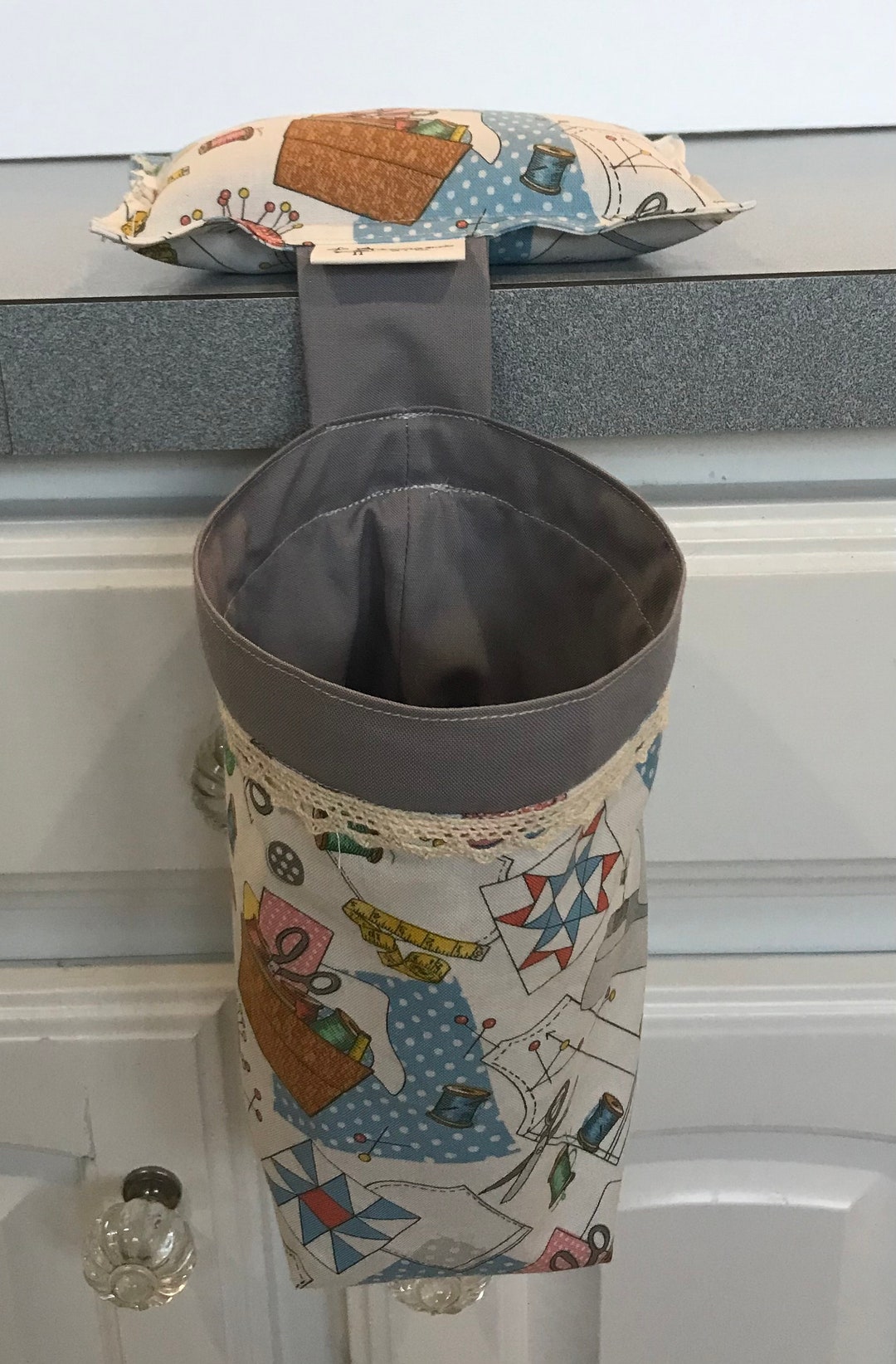 Thread Catcher With Attached Pincushion, Sewing, Quilting, Crafts, - Etsy