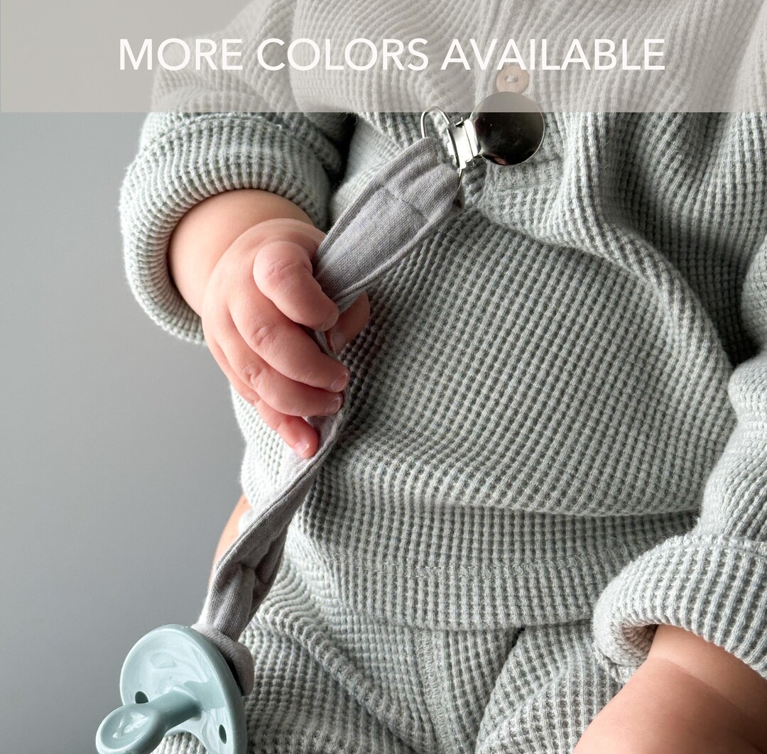 The Classic Pacifier Clip / Many Colors / Fits Most Pacifiers / Holder ...