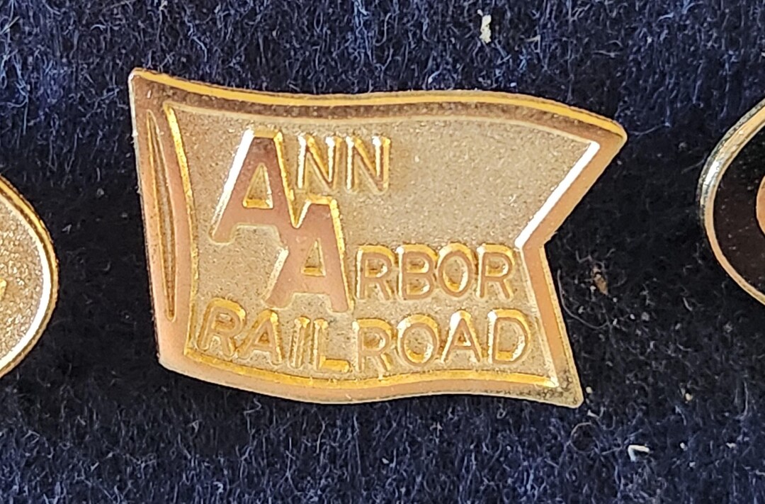 Vintage Gold Tone Flag Shaped "ann Arbor Railroad" Railroad Train Lapel ...