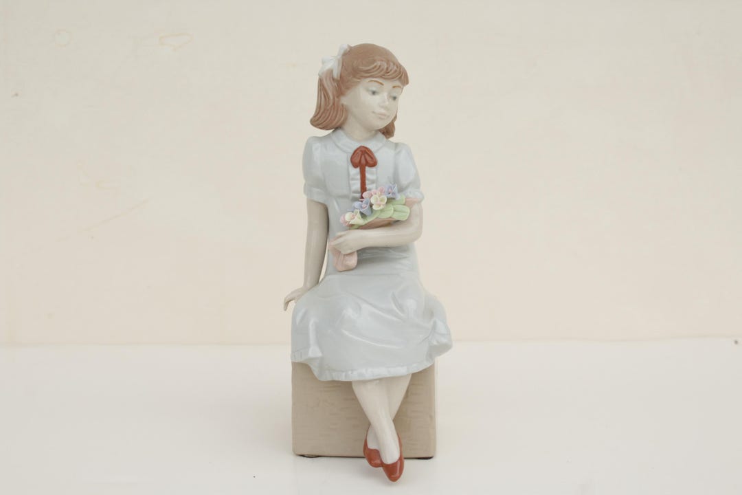 Handcrafted Spanish Porcelain NADAL Sitting Girl With Flowers Figurine ...