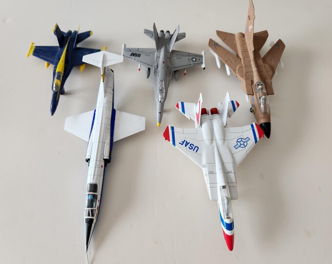 5 Vintage Diecast Military Jet Aircraft - Realtoy, ERTYL, Dinky, Revell ...