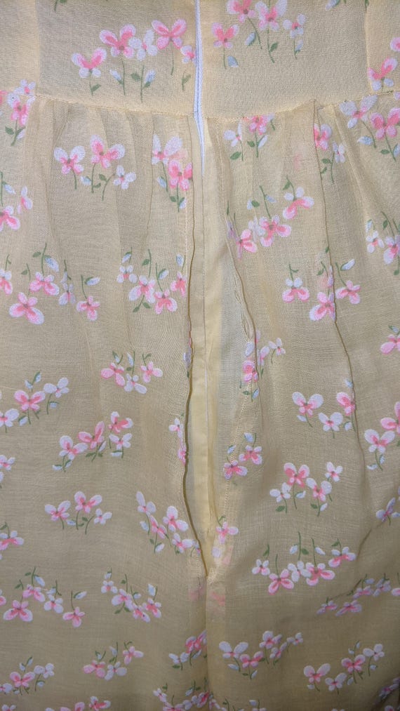 1972 Flocked Floral Organdy Bridesmaid/Prom/Garden Pa… - Gem
