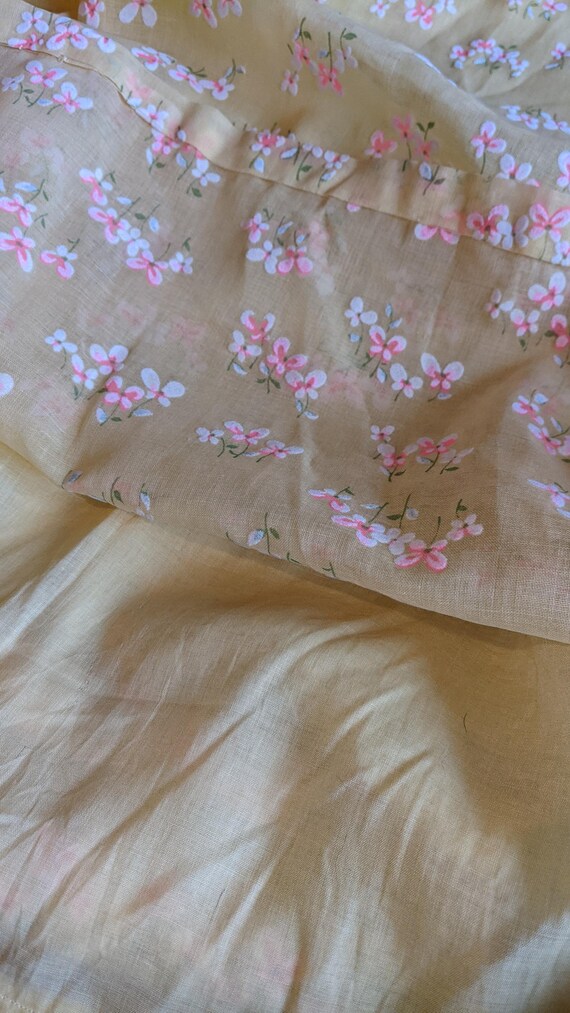 1972 Flocked Floral Organdy Bridesmaid/Prom/Garden Pa… - Gem