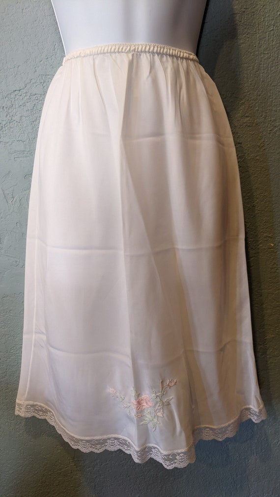 1950's Hand Embroidered Half Slip by Corhan Noumair S… - Gem