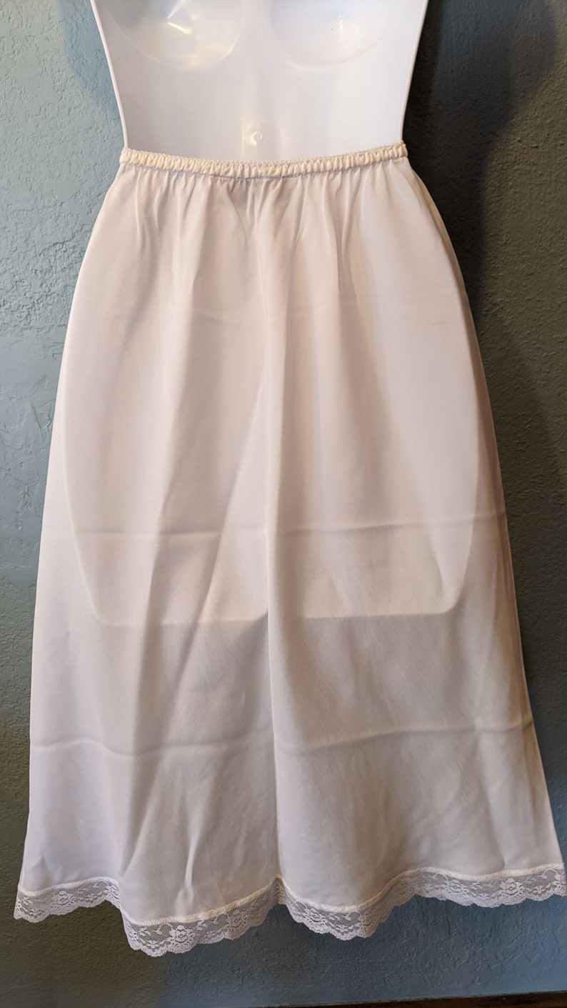 1950's Hand Embroidered Half Slip by Corhan Noumair Size - Etsy