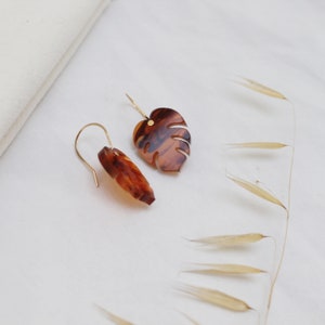 Tortoise Shell Monstera Drop Earrings - Etsy