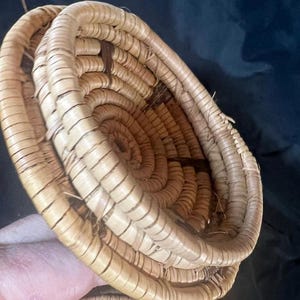 Hand Woven Coiled Straw Sweet Grass Basket W/ Lid Coil Basket ...
