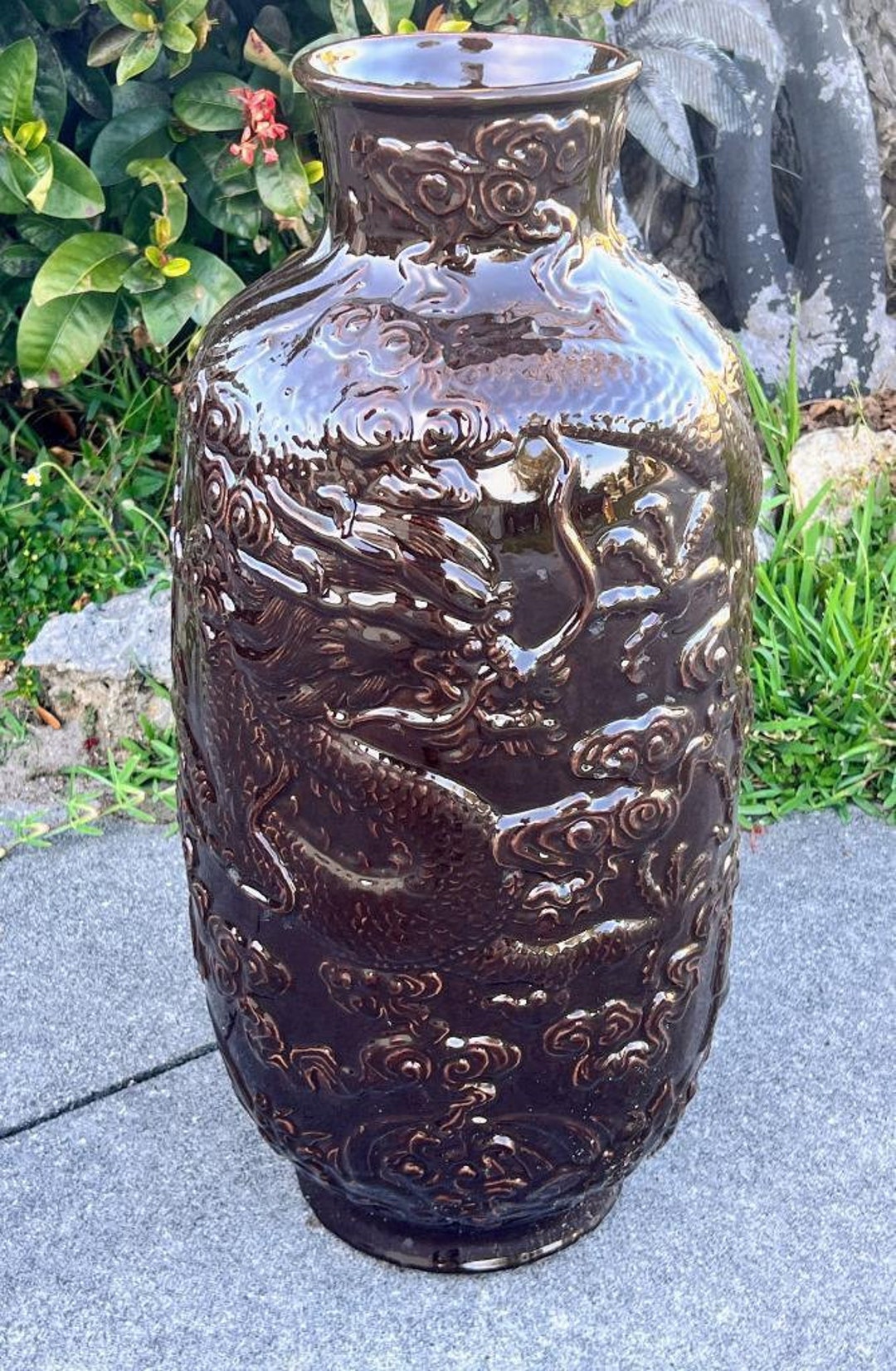 Large Asian Dragons Art Pottery Large Urn Vase Chinese 5 Toe Dragon 2 ...