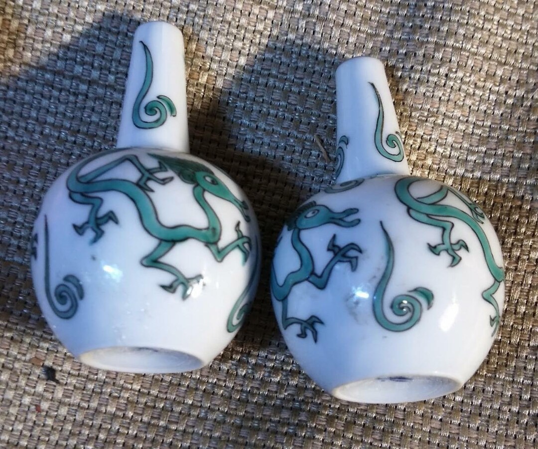 2 Old Porcelain Asian 3 Toed Dragon Miniature Vase Vases Set Dragons ...