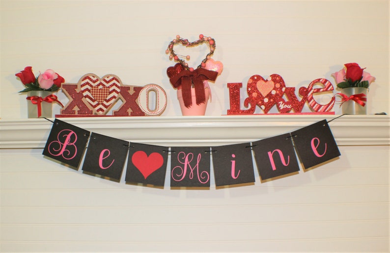 VALENTINES DAY BANNERS and Signs Be Mine Banner Happy - Etsy