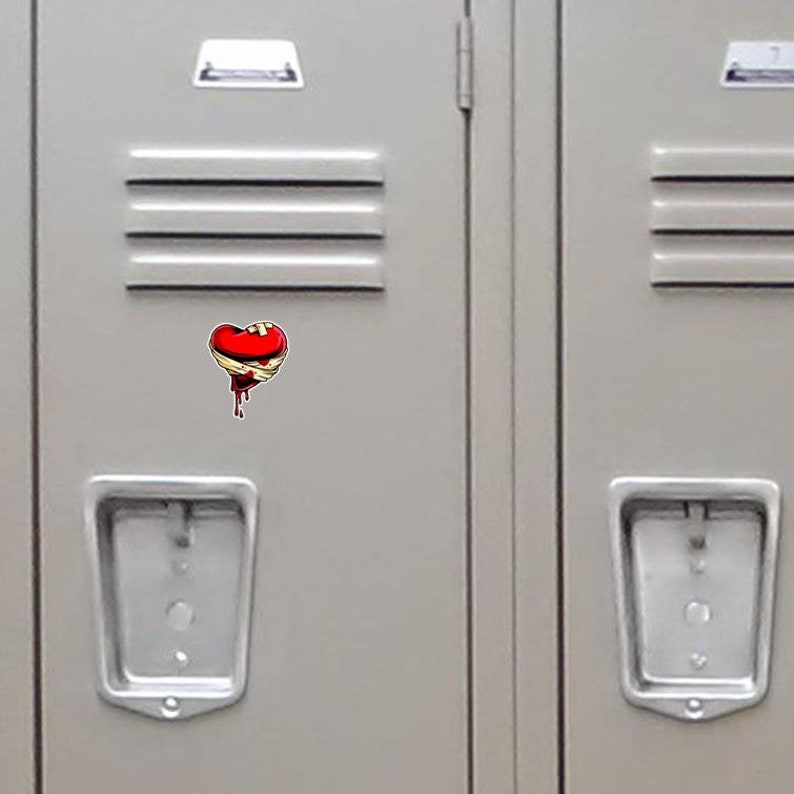 Broken Bleeding Heart Vinyl Sticker Halloween or Tattoo Art. - Etsy