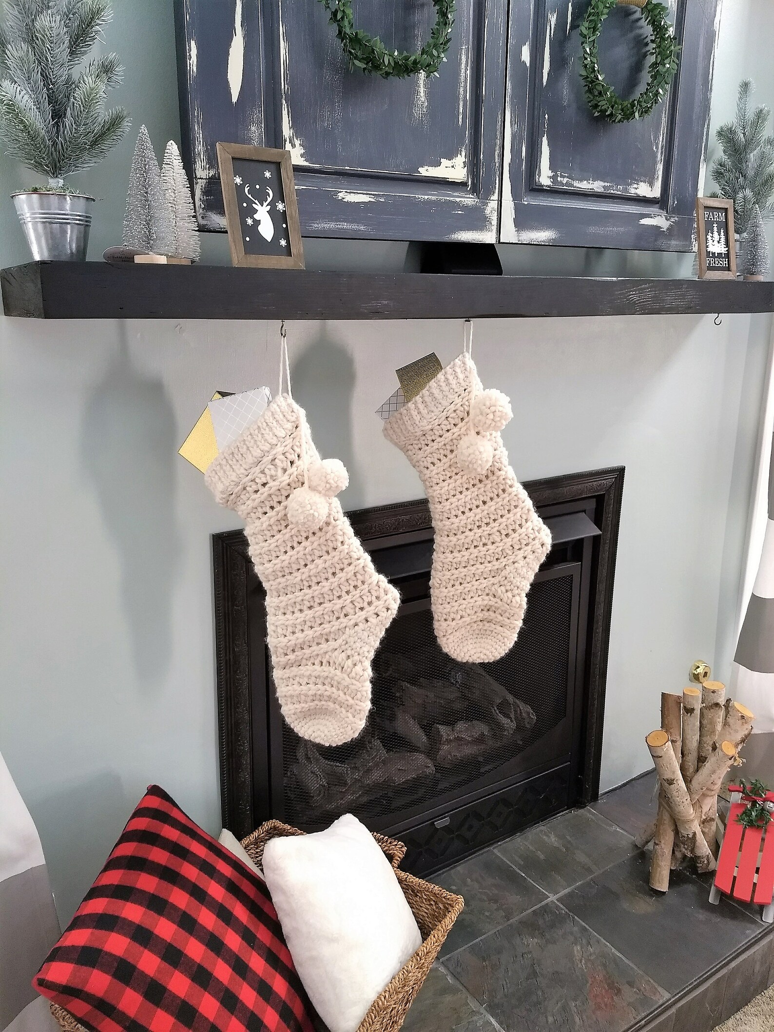 Farmhouse Christmas Stocking Crochet Pattern: Rustic Decor (PDF Pattern ...
