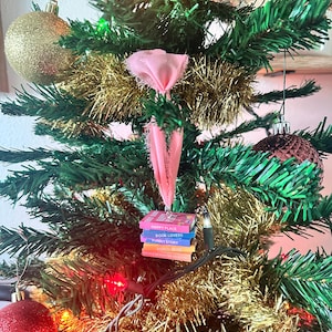 Customizable Mini Book Stack Ornament | Christmas Gift | TBR - Etsy