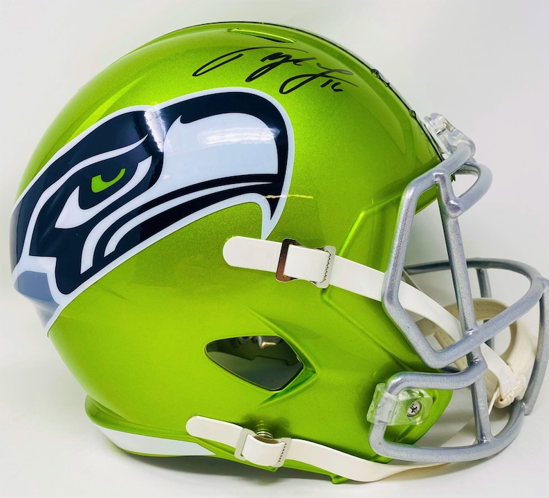 Tyler Lockett Autographed Seattle Seahawks Flash Speed FS Rep Helmet ...