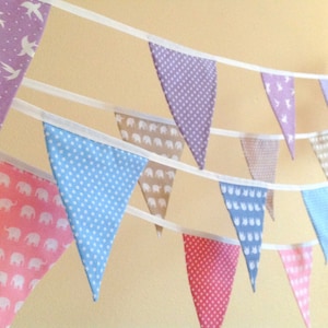 Banderines de tela lila, Banderines morados, Guirnalda pajaritos y ...