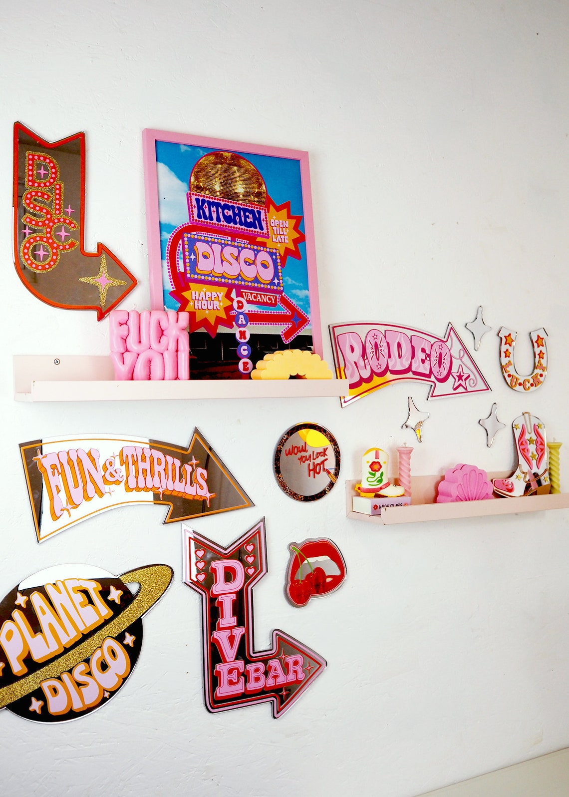 Retro Fun & Thrills Arrow Mirror - Etsy