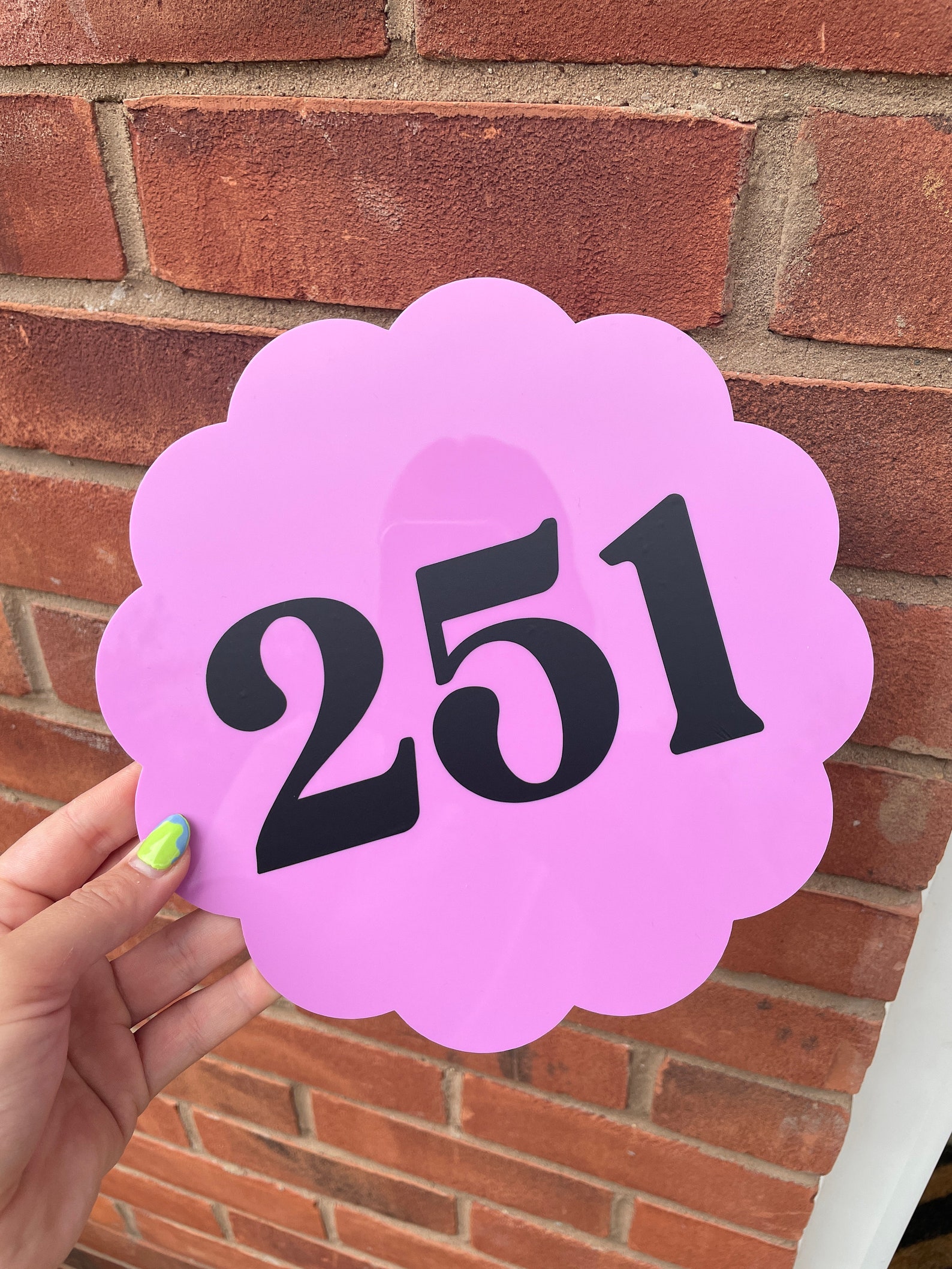 Grape Scallop House Number Sign - Customise Number Colour - Etsy UK