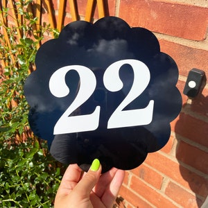 Black Scallop House Number Sign - Customise Number Colour - Etsy