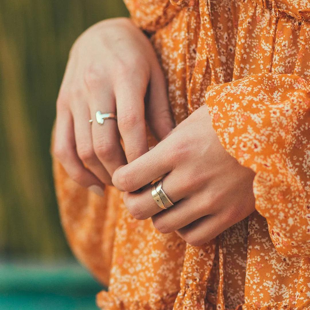 Whale Ring - Etsy