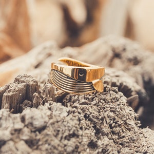 Whale Ring - Etsy