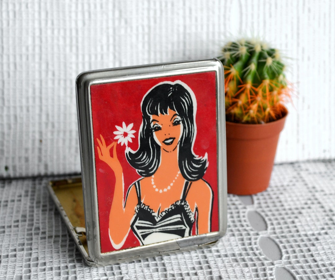 Pinup Girl Cigarette Case Box, Retro Metal Wallet Red Silver, Credit ...