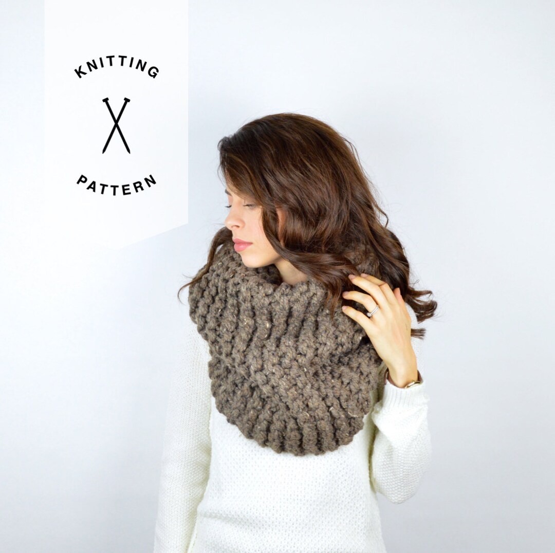 PATTERN // the Outlander Cowl // Chunky Knit Cowl Pattern - Etsy