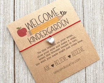 Teacher Gift to Students First Day of School Bracelet First Day of ...