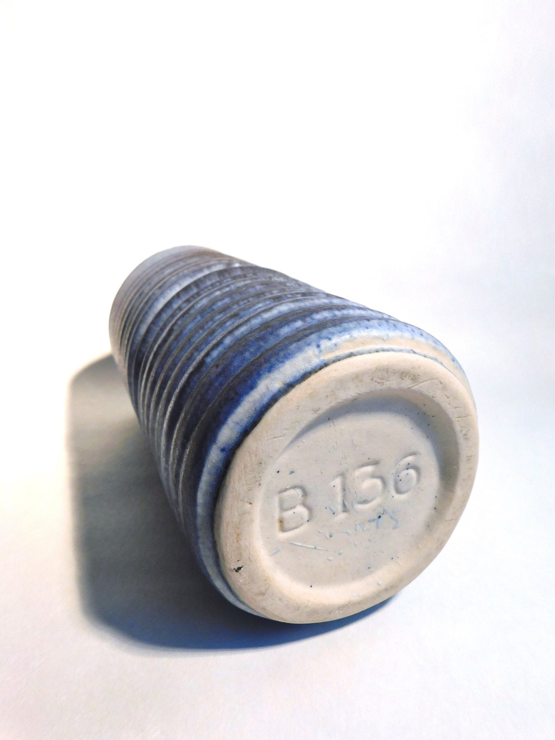 1970s Matt Camps Modernist Ceramic Vase for Loré Beesel - Etsy