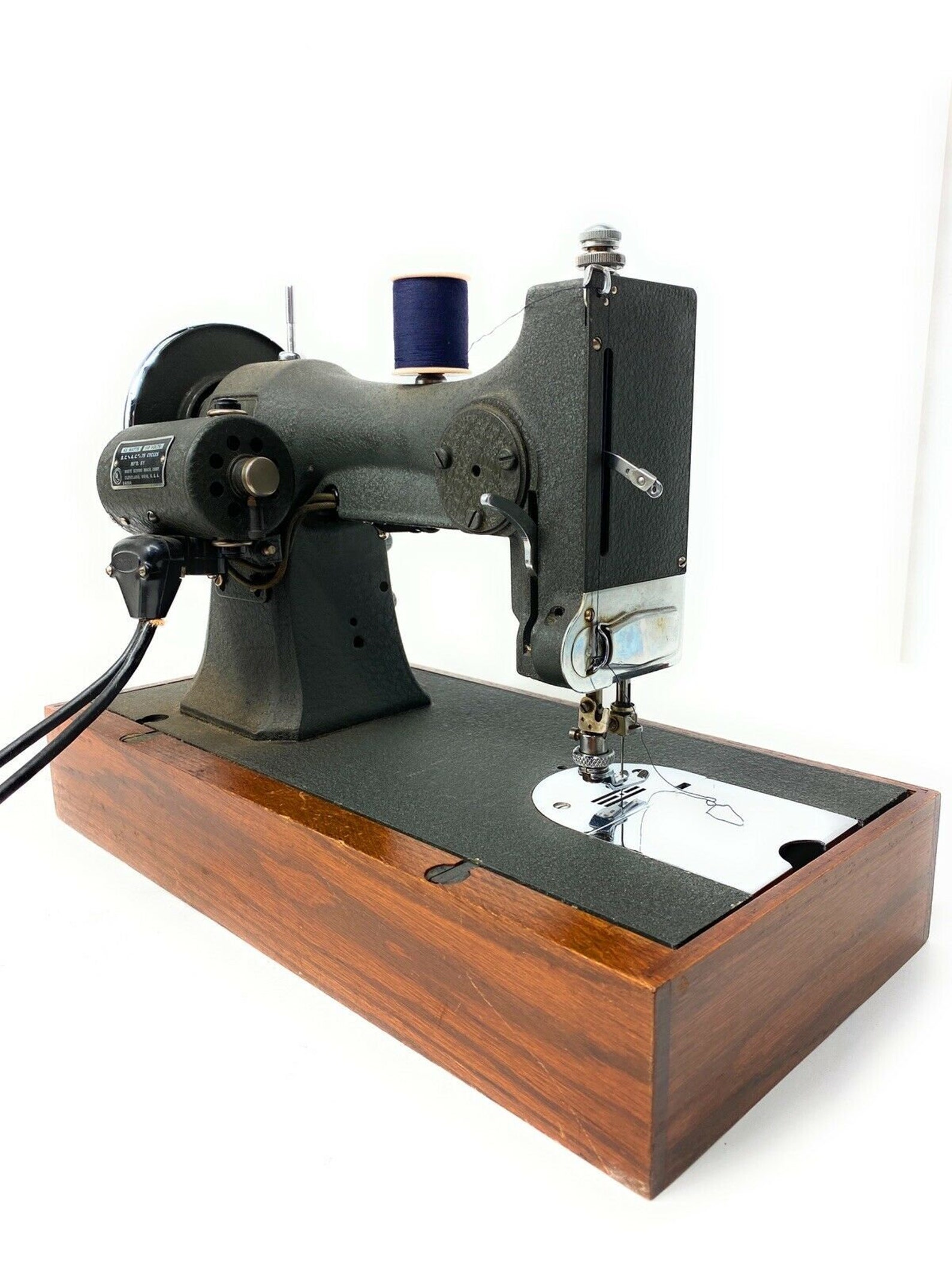Vintage White Rotary Electric Sewing Machine Series 77 Etsy