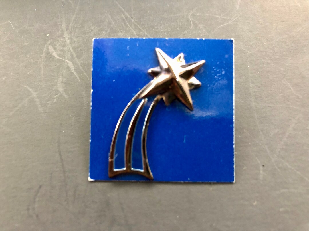 Avon Lapel Pin Shooting Star Tie Tack Brooch 90s Signed Excellent ...