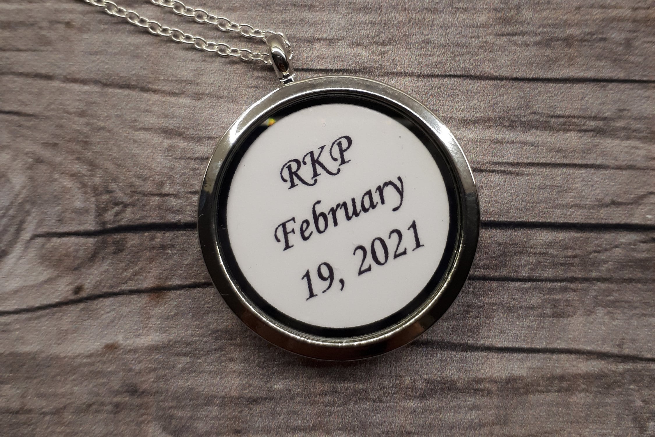 Personalized locket necklace 3 photo locket with message | Etsy